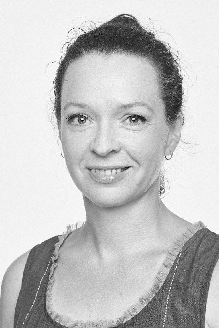Anneli Tuulik - Eesti Lavastuste Andmebaas