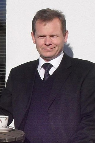 Andreas Kalvet - Eesti Lavastuste Andmebaas